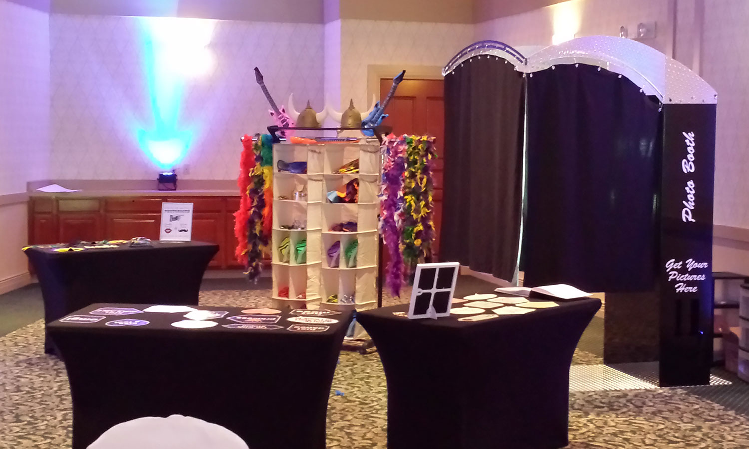 Erie PA Photobooth Rental for Your Wedding or Other Event